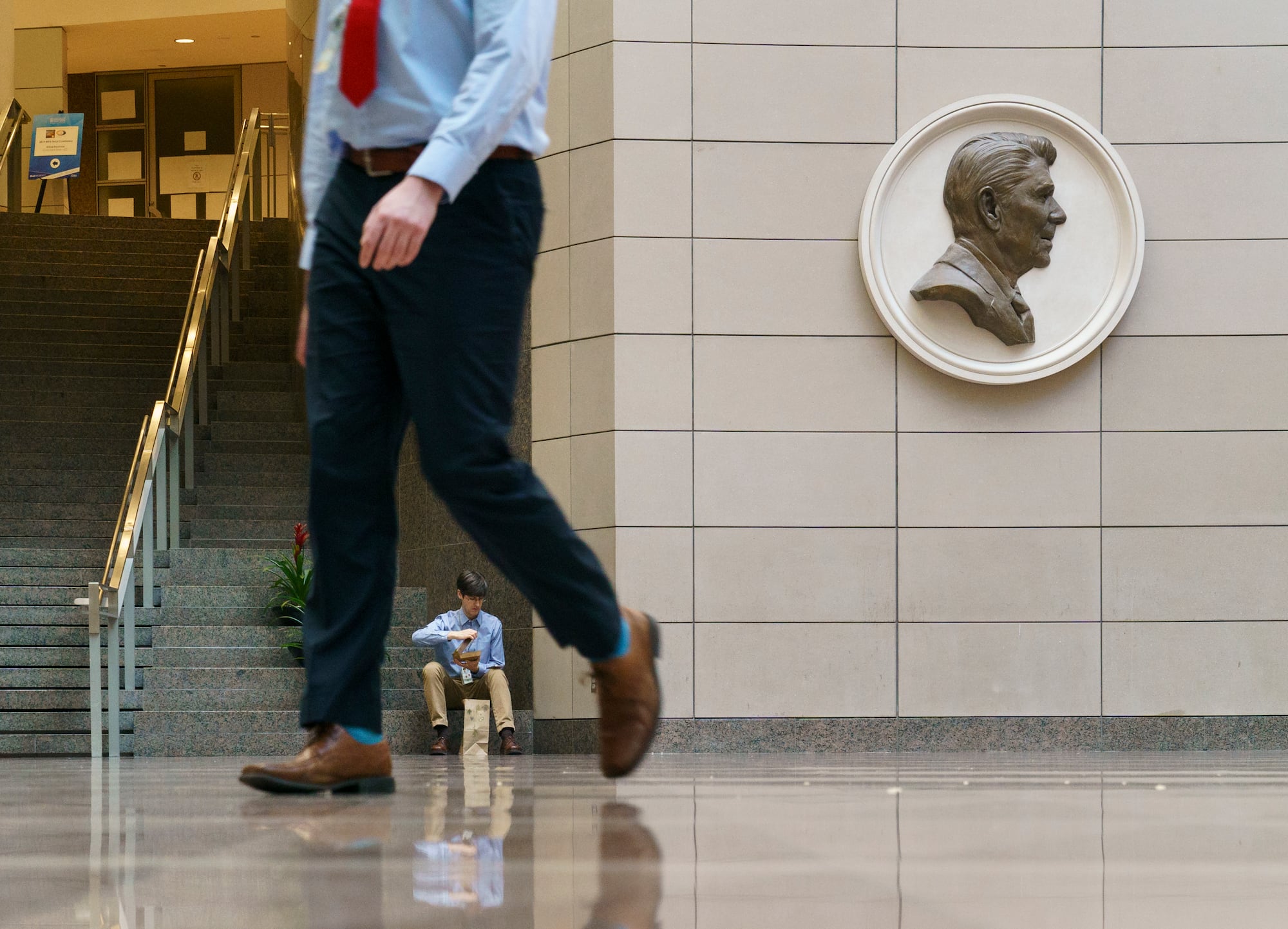 Government dress codes? They’re old hat, federal workers say in survey