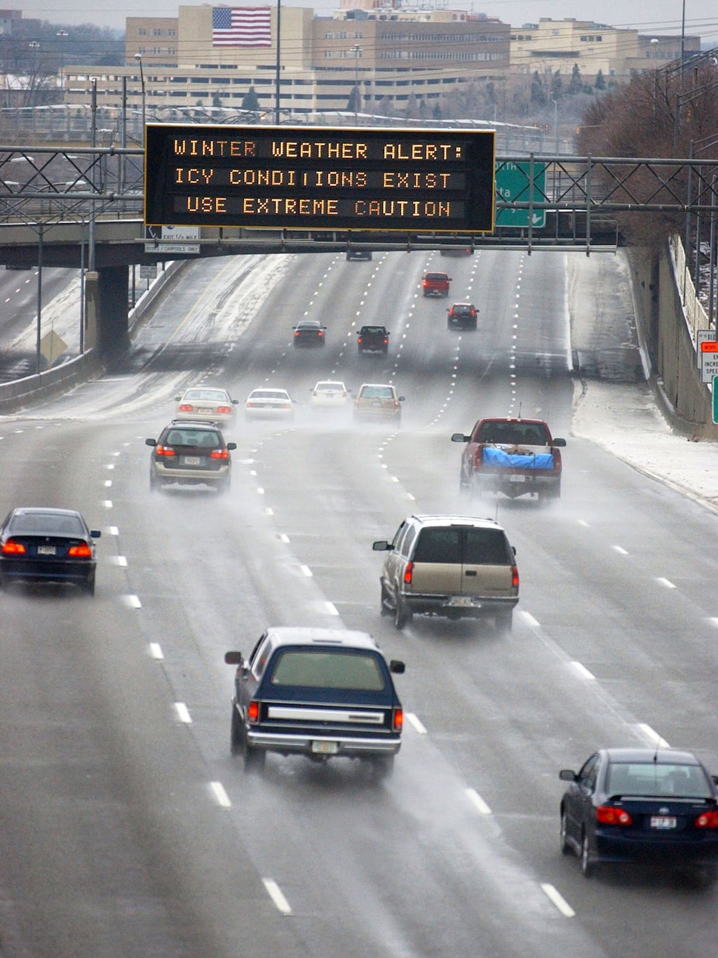 Federal offices open on 2 hour delay, with telework, leave options