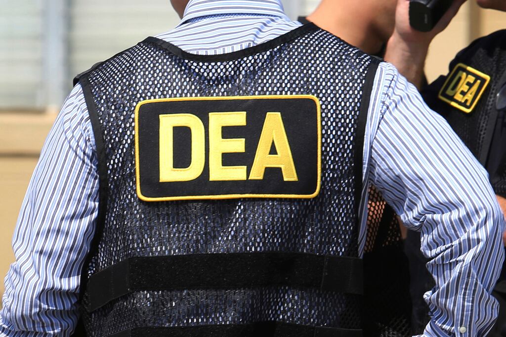 Feds wiretap former DEA supervisor in leak probe