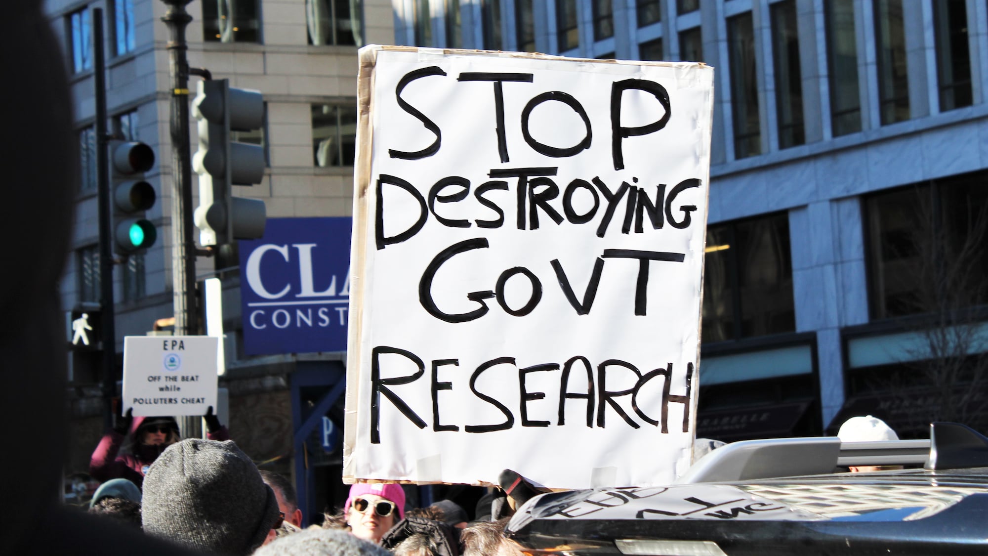 Federal employees rally for end to the government shutdown